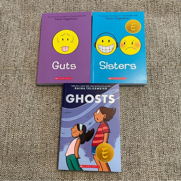 Scholastic | Other | Raina Telgemeier Graphic Novel Book Bundle Sisters ...